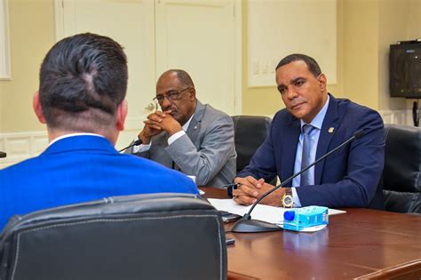 Comisión del Senado y representantes del PARLACEN se reúnen para