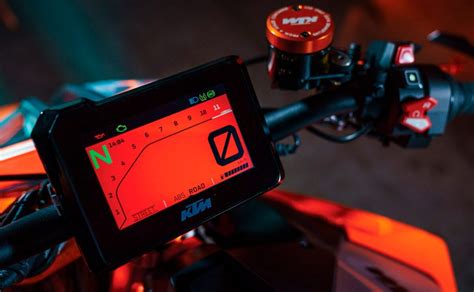 Ktm Renov A Su Naked M S Grande Y Le Cambi Un Aspecto Clave