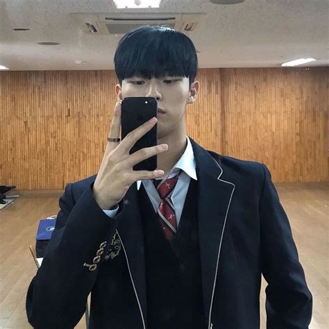 Ghim của 너나길 You I We trên 최현욱 Choi Hyun wook Kiểu tóc Chồng