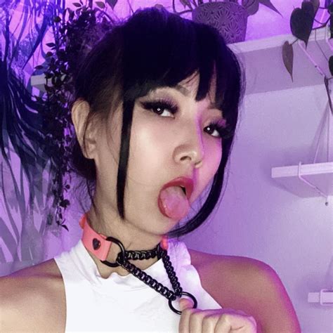 U Yummyscarlet Mira On Reddxxx The NSFW Browser