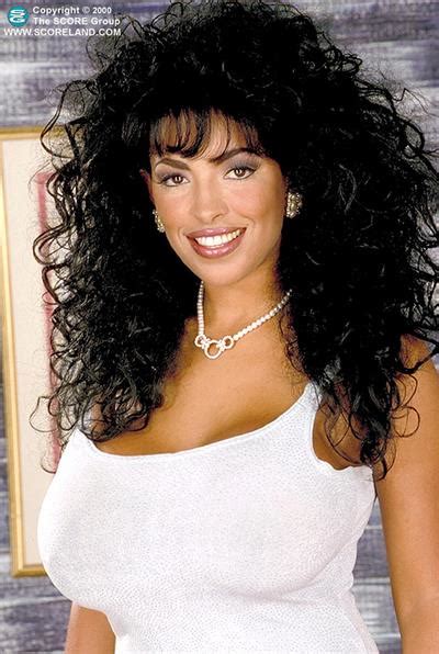 Angelique Dos Santos Pictures 5 Images