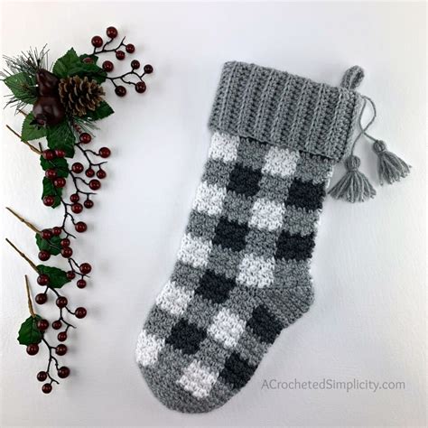 25 Free Crochet Christmas Stocking Patterns Sarah Maker