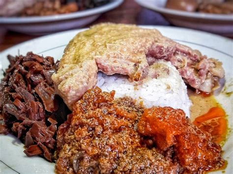 Rekomendasi Tempat Makan Gudeg Di Jogja Yang Legend Dan Jadi