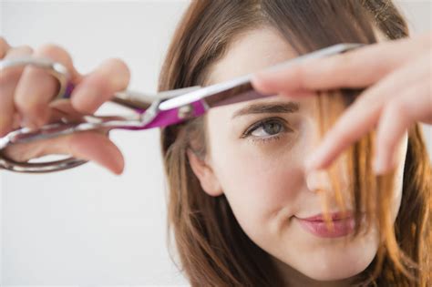 Your 2 Step Guide On How To Cut Bangs At Home