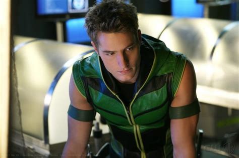 Smallville Oliver Green Arrow Justin Hartley Smallville Green