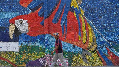 Suspenden inauguración de mural de tapas más grande del mundo por lluvias