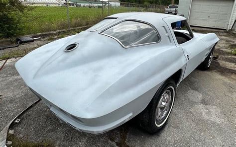 1963 Chevrolet Corvette Split Window Rear View Barn Finds