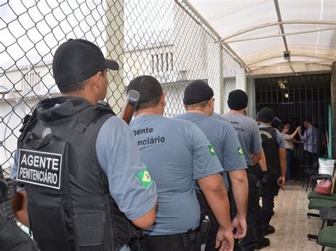 O que faz um agente penitenciário Local Turdo