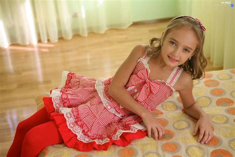 Girl Smile Nice Wallpapers X