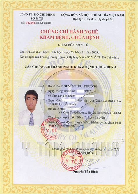 Giấy phép hoạt động và chứng chỉ hành nghề