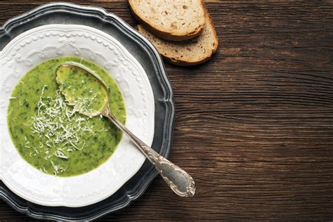 Creme de espinafre é gostoso e nutritivo confira a receita