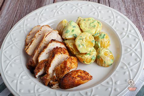 Peito De Frango Assado Suculento E Delicioso