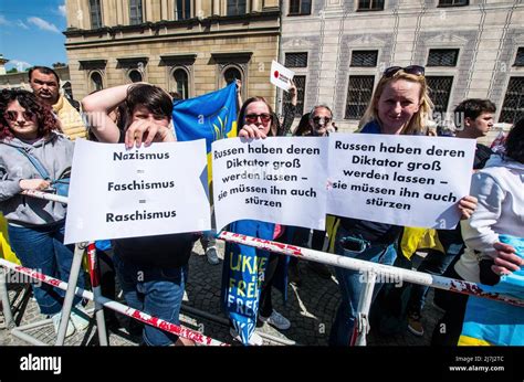 Geschichtsrevisionismus Fotos und Bildmaterial in hoher Auflösung Alamy