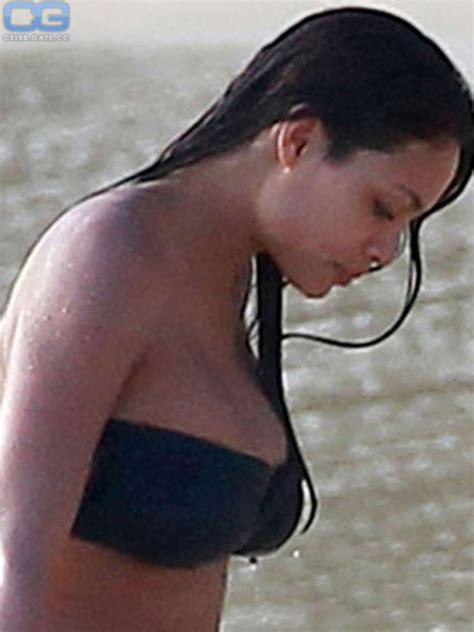 Rosario Dawson Nackt Nacktbilder Playboy Nacktfotos Fakes Oben Ohne