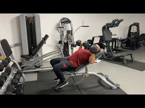 Kosi potisak bučicama za PRSA bodibuilding chestworkout teretana