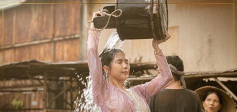 Ngọc Trinh Hở như trong Chị chị em em 2 thì với Trinh đó không phải