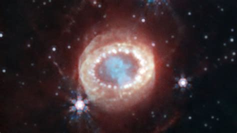 La Supernova SN 1987A Al Centro Dell Ultima Immagine Del Telescopio