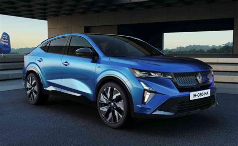 Renault Rafale nuevo SUV Coupé híbrido de alta gama directo contra