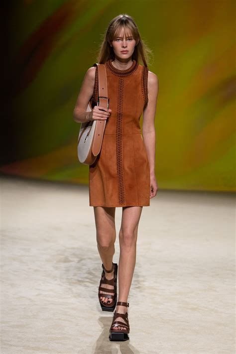 ルックエルメス2023年春夏コレクション WWDJAPAN