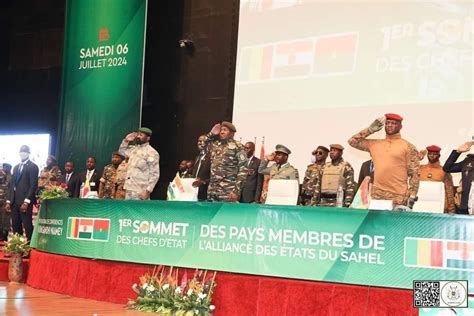 La Confédération des États du Sahel voit le jour avec le Mali le