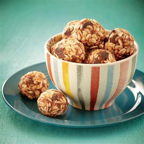 Recette de boules dénergie aux dattes et à lavoine sans cuisson