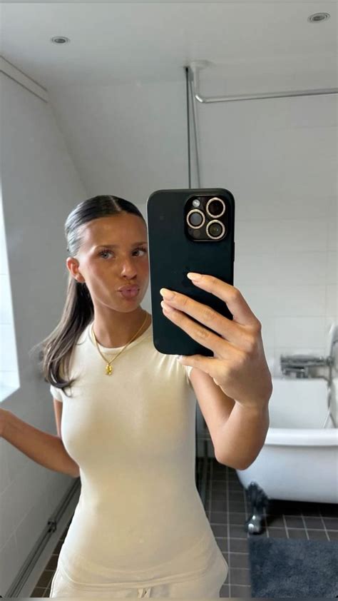 Hedvig Sjodin In 2024 Stockholm Fashion Retro Outfits Outfits