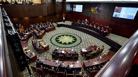 Saldi Isra Seharusnya MK Perintahkan Pemungutan Suara Ulang Di