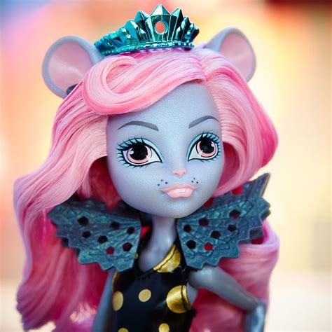 Monster High Boo York Boo York Gala Ghoulfriends Mouscedes King Doll
