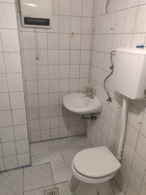 Stan Za Radnike 150eur Krevet Iznajmljivanje