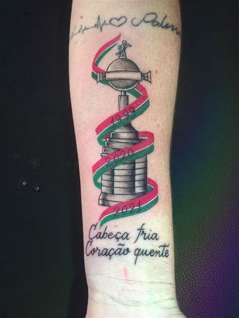 Pin De Marcia Marques Em Fluminense Tatuagens De Palmeiras
