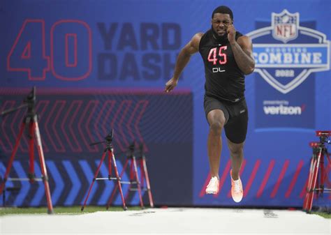 JetNation 2022 NFL Draft Prospect Profile Kavyon Thibodeaux EDGE Oregon