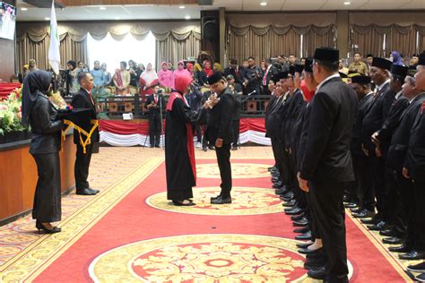 Ketua Pengadilan Negeri Penajam Melantik Dan Melakukan Pengucapan