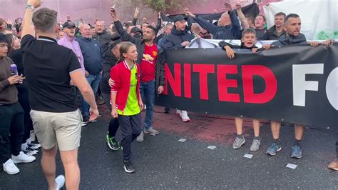Football Tweet On Twitter Manchester United Fans Ahead Of Their