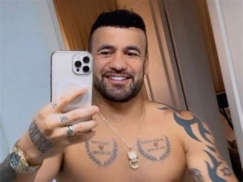 Hadson Nery vira alvo de piada na web após vazamento de nude Parece