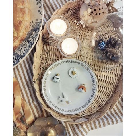 Fève en porcelaine Vierge Marie pour galette des Rois