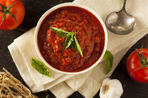 Cómo hacer salsa de tomate para pizza Receta casera y fácil