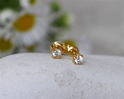 Srebrne kolczyki sztyfty z białą cyrkonią 3mm iSilver