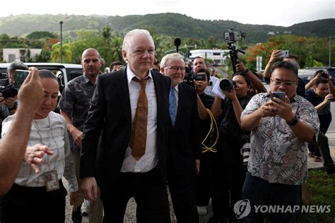 WikiLeaks Assange Turns Into Free Leaves Saipan And Returns To