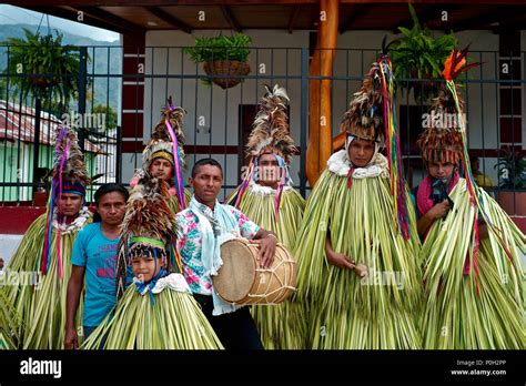 La Danza De Los Diablos Y El Corpus Christi Dentro Del Territorio De