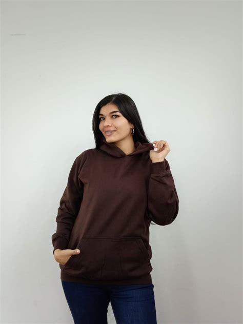 POLERA CAPUCHA MARRON POLOS BALTICA