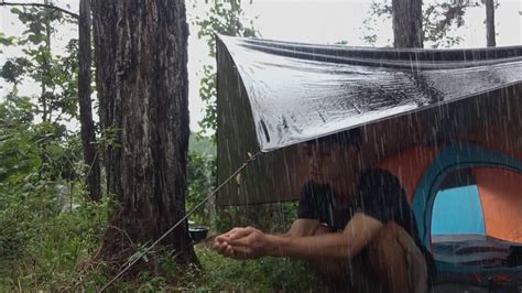 AMAZING HEAVY RAIN RELAXING SOLO CAMPING HEAVY RAIN AND THUNDERSTORM