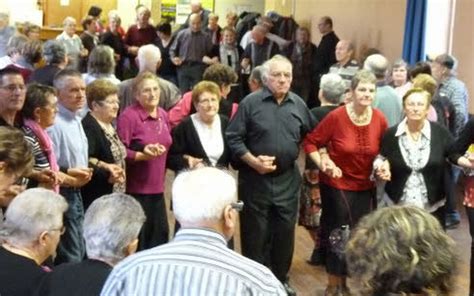 Héritage culturel Près de 150 danseurs au fest deiz Le Télégramme