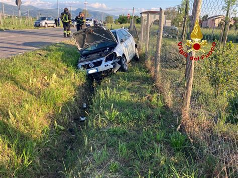 Cinque Feriti Tutti Estratti Da 2 Auto Coinvolte Nellincidente Di Spoleto