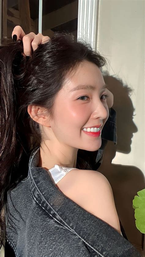 Irene Red Velvet Selebriti Selebritas Gadis Cantik