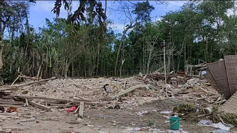 Potongan Tubuh Korban Ledakan Petasan Di Blitar Ditemukan 150 Meter