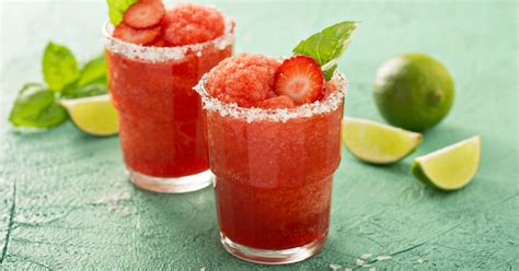 20 Best Frozen Cocktails To Beat The Heat Insanely Good