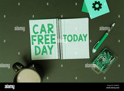 Cartel que muestra el Día libre de coches concepto que significa