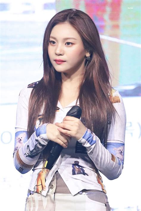 ʚïɞ authentiqcity on Twitter UMJI 엄지 비비지 VIVIZ VIVIZ official