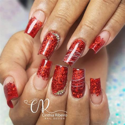 Unhas Vermelhas Glitter Modernas E Cheias De Estilo