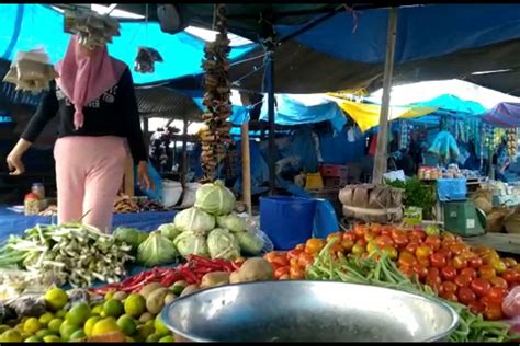 Jelang Akhir Pekan Bawang Merah Hingga Minyak Goreng Kompak Naik